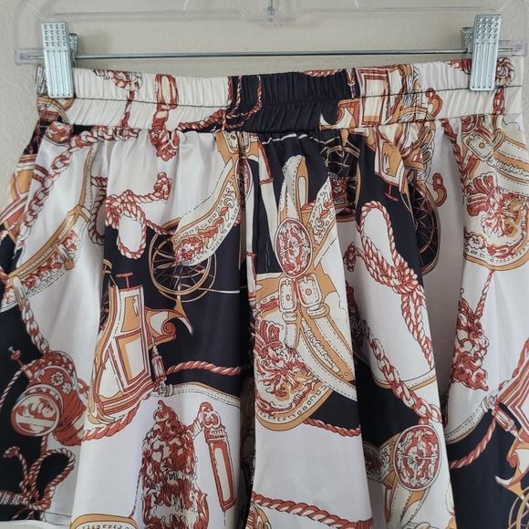 PrettyLittleThing | Shorts | Prettylittlething Satin Chain Shorts 8 ...